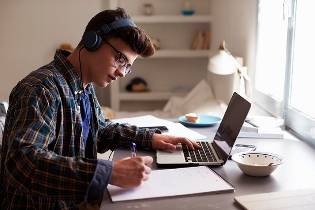Aulaclic | Cursos y tutoriales - CursosMasters.com
