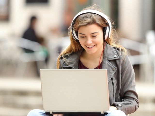 Aulaclic | Cursos y tutoriales - CursosMasters.com
